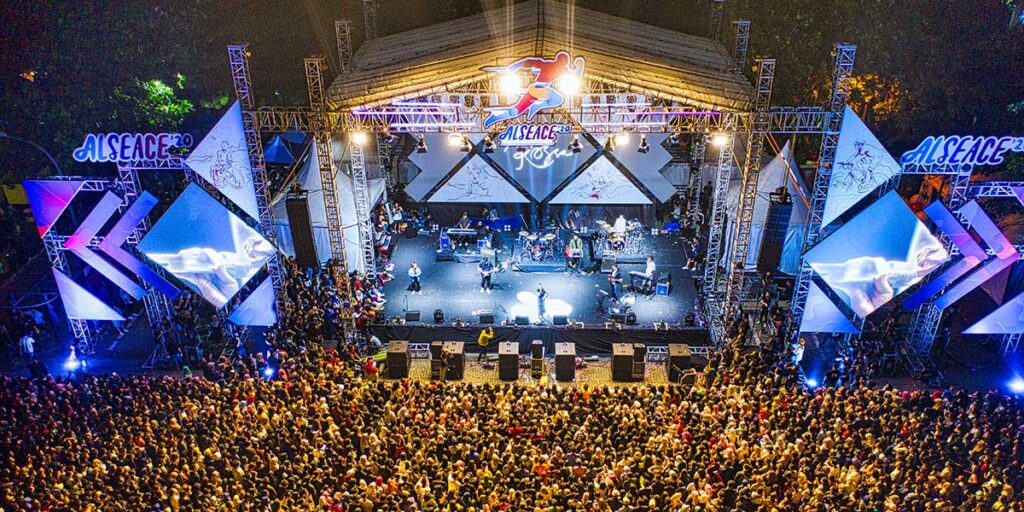 Using LED Stage Panels for Concerts - Echran